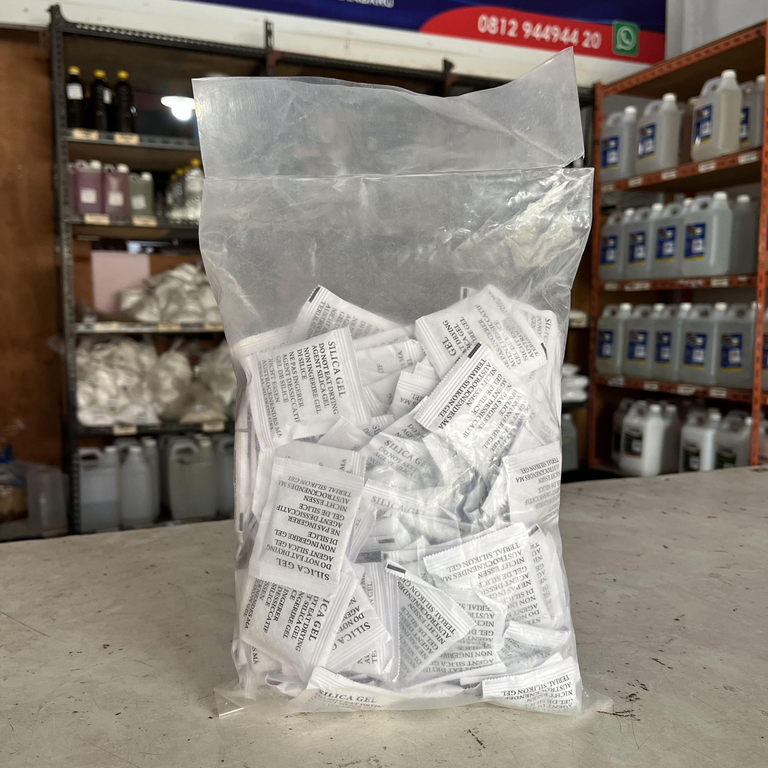 Silica Gel - Kimia & Parfum Laundry Pekanbaru